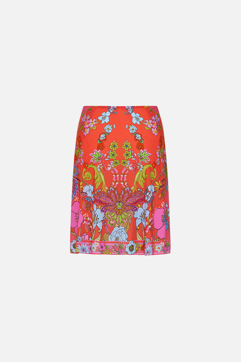 LAYERED SHORT SARONG WITH TIE FRONT WINDMILLS AND WILDFLOWERS – CAMILLA