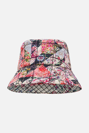 QUILTED BUCKET HAT PATCHWORK POETRY – CAMILLA