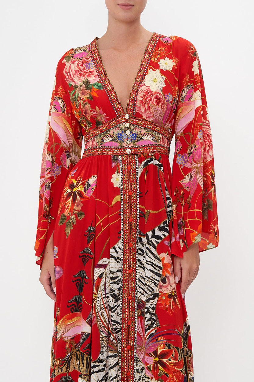KIMONO SLEEVE DRESS WITH SHIRRING DETAIL THE LEGEND OF ZIBA – CAMILLA