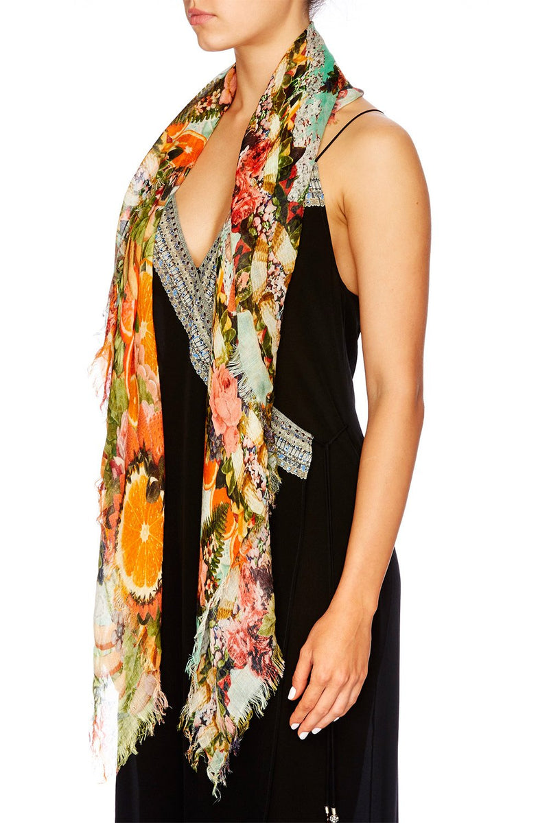 SHEER SCARF WITH RAW EDGE SAMBA SALADA – CAMILLA