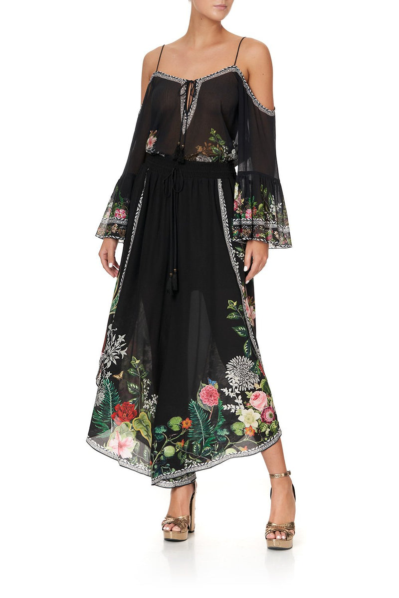 CURVED HEM PANT RAISED WITH WOLVES – CAMILLA