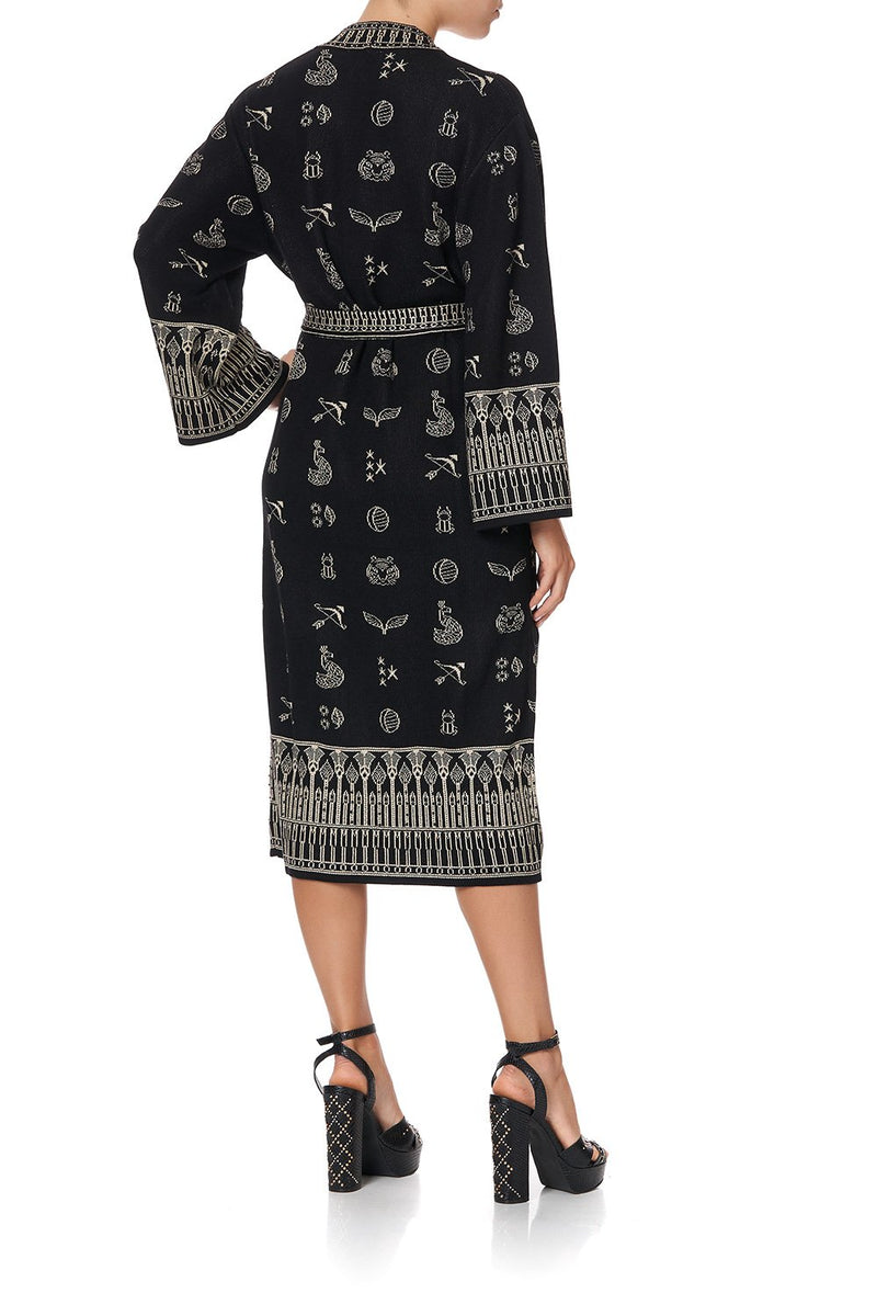 KNIT JACQUARD ROBE WITH WIDE SLEEVE COBRA KING – CAMILLA