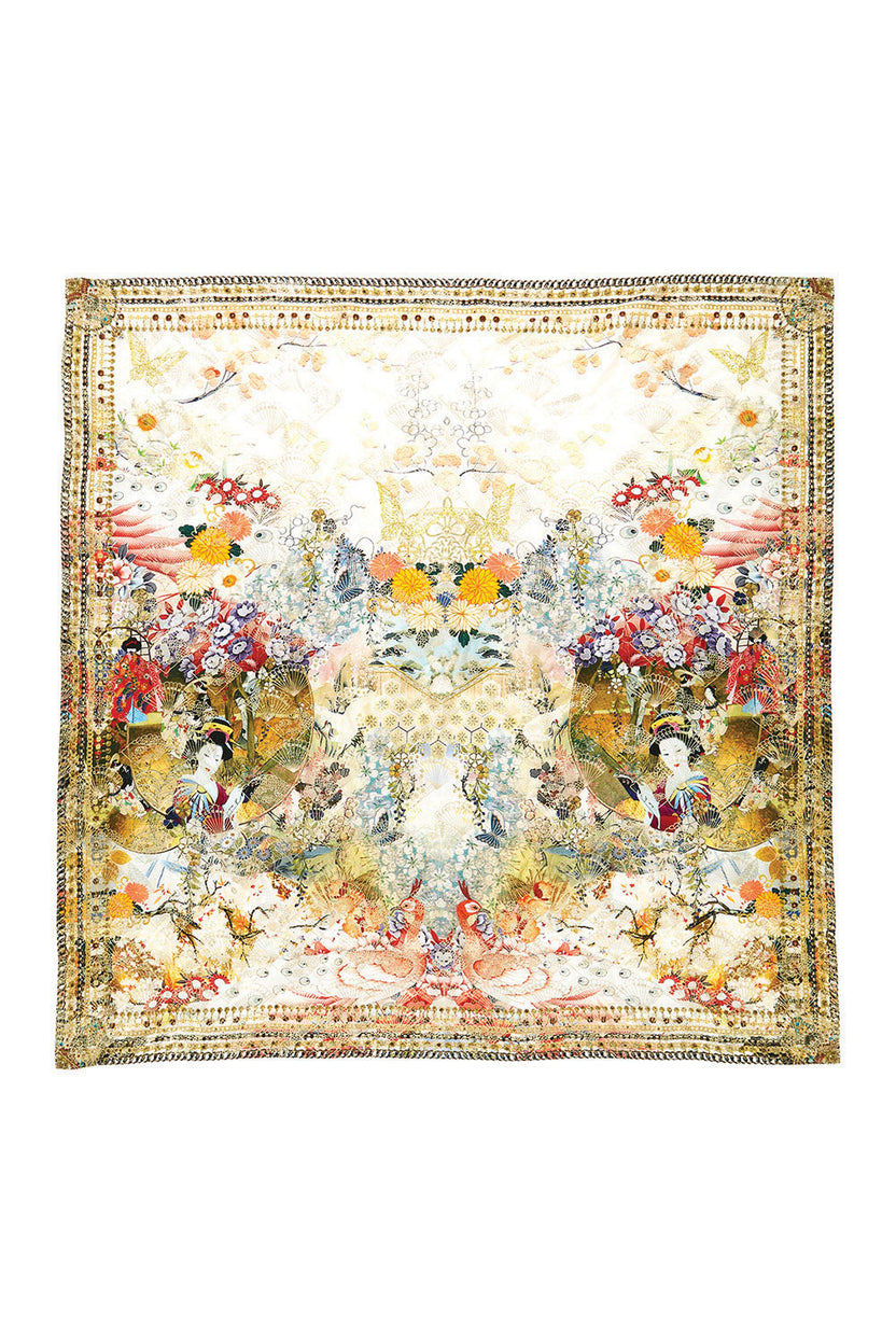 LARGE SQUARE SCARF LADY LABYRINTH – CAMILLA