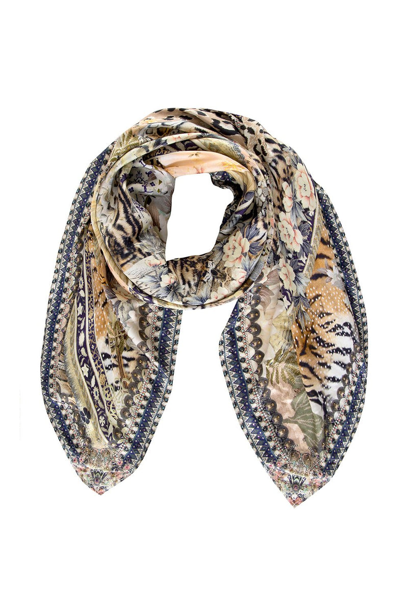 LARGE SQUARE SCARF MOTO MAIKO – CAMILLA