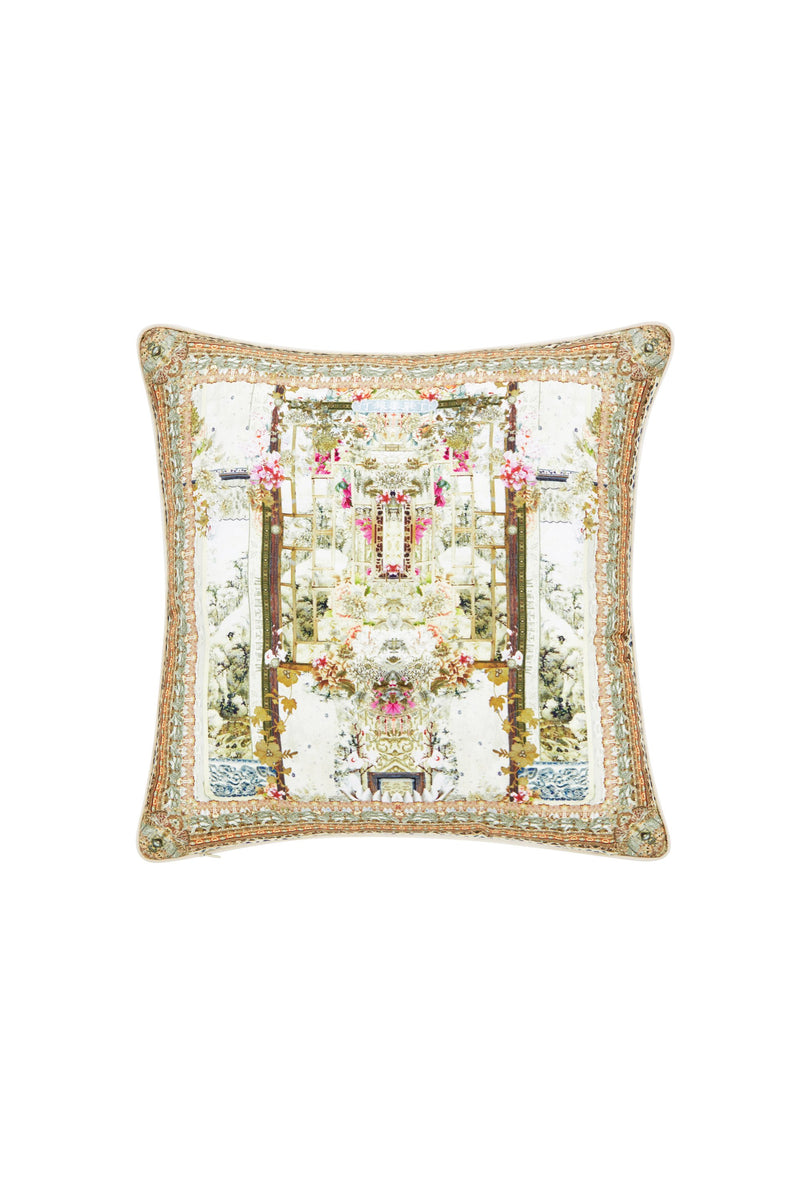 SMALL SQUARE CUSHION GIRL IN THE GARDEN – CAMILLA