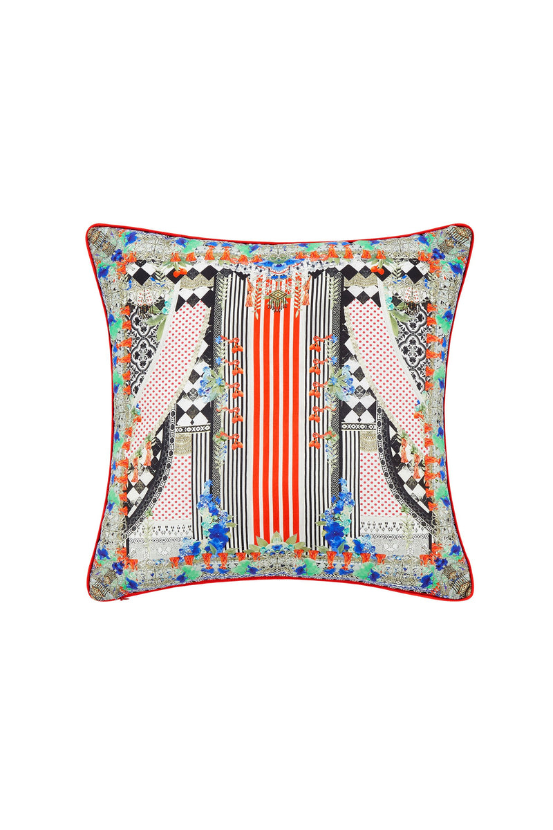 SMALL SQUARE CUSHION MEET ME HERE – CAMILLA