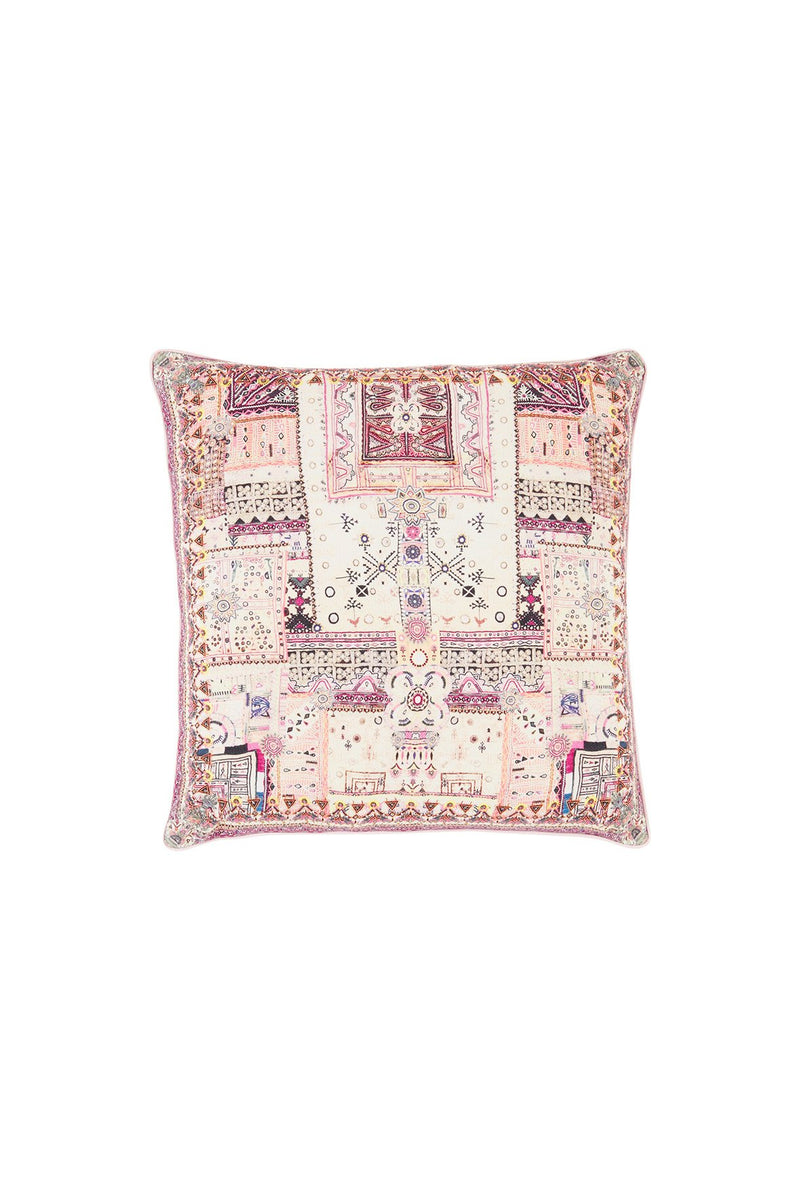 LARGE SQUARE CUSHION ON THE ROAD – CAMILLA