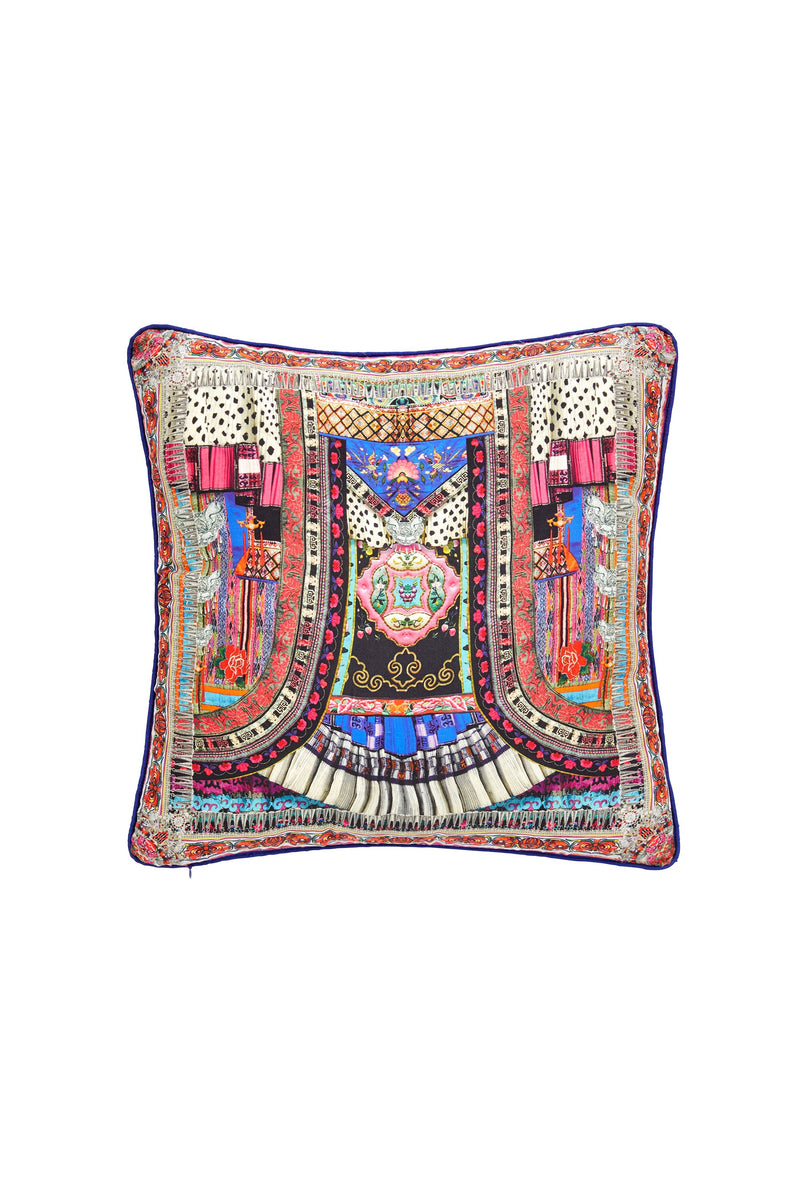 SMALL SQUARE CUSHION PRETTY PRECESSION – CAMILLA