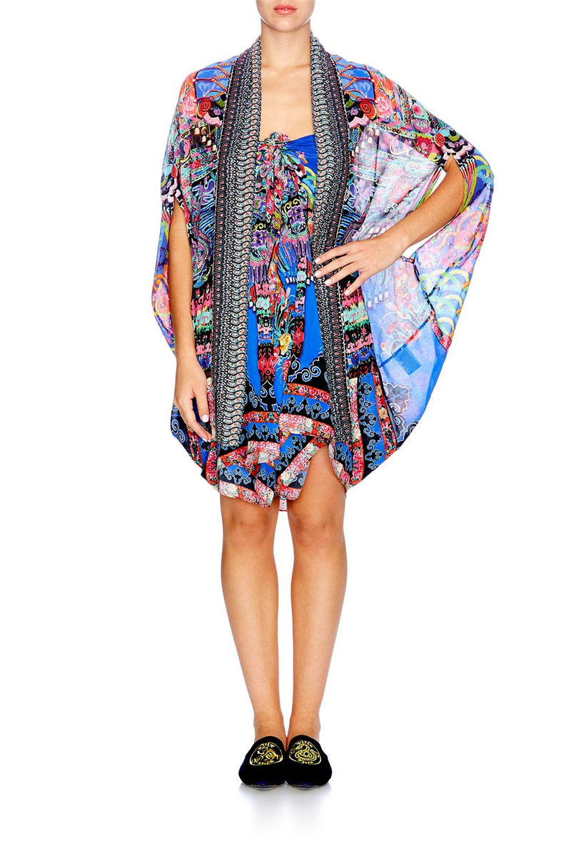 OPEN FRONT CARDI CAPE PRETTY PRECESSION – CAMILLA